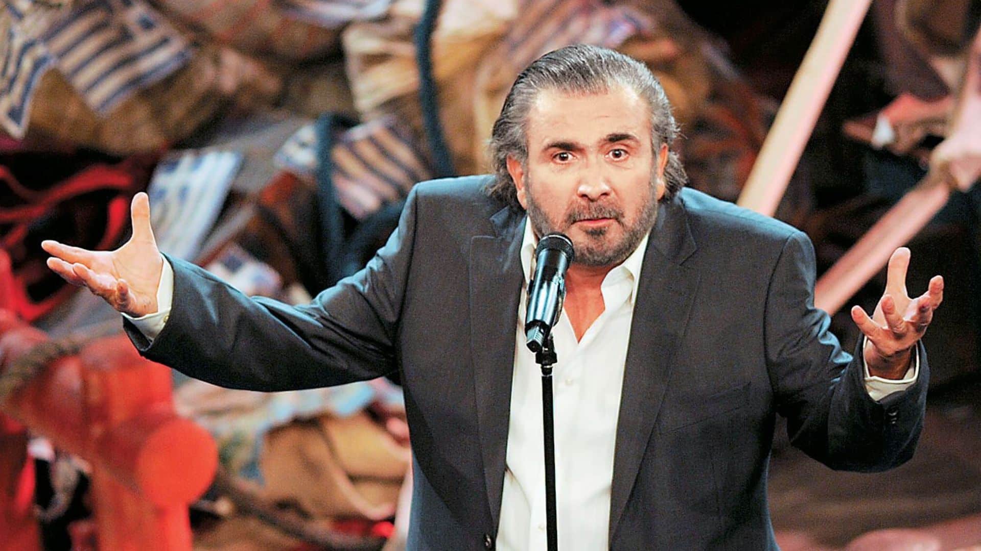 Ο Λάκης Λαζόπουλος και το θρυλικό «Αλ Τσαντίρι Νιουζ» επιστρέφουν στο ...