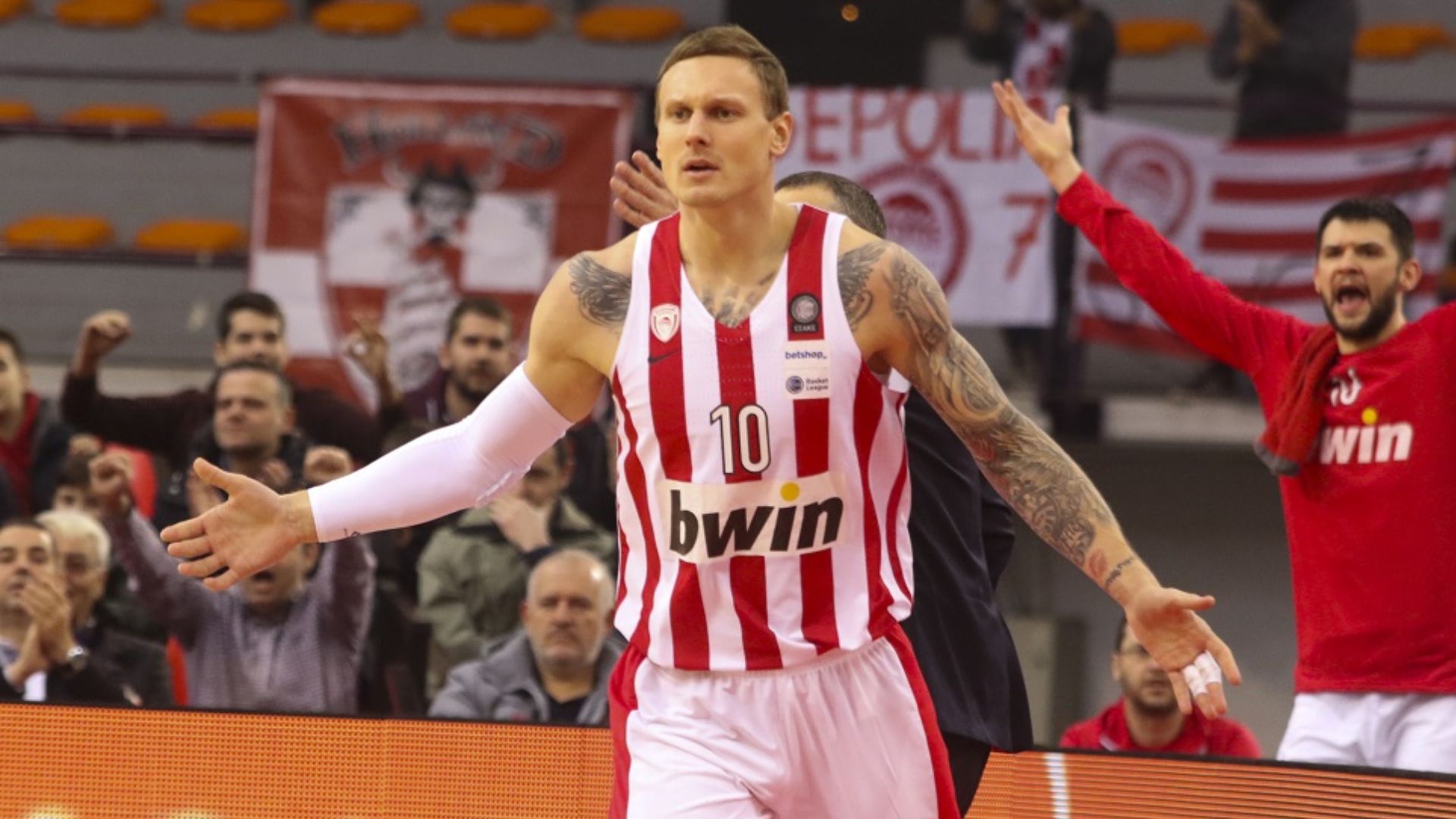 ΚΑΕ Ολυμπιακός: «Σοκαρισμένοι με τον θάνατο του Τίμα – Θα τον θυμόμαστε ...