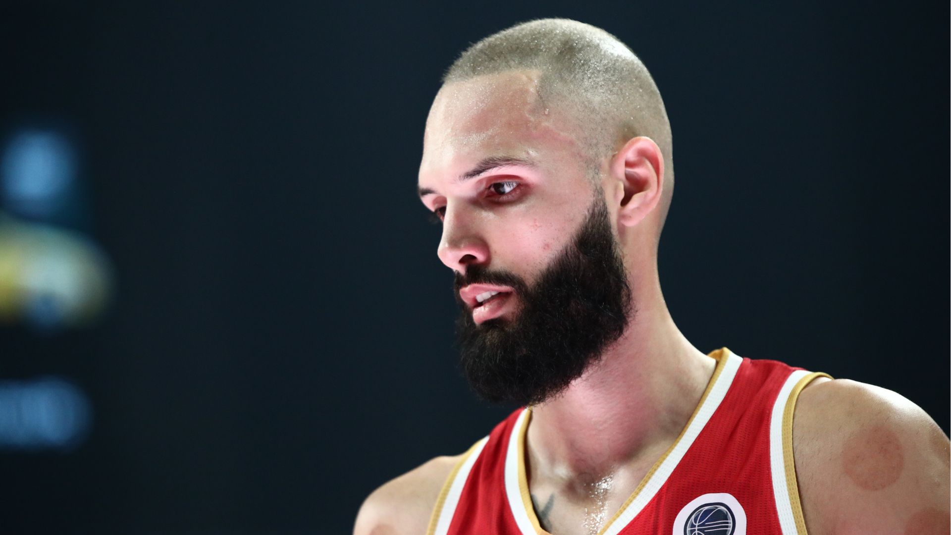 Σύνθημα ανασύνταξης από τον Φουρνιέ! | thrylos24.gr